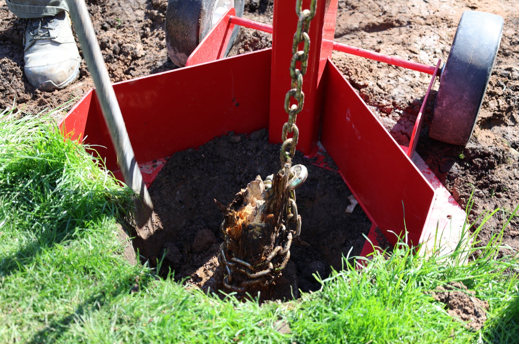 Big Red Post Puller – Fence Armor